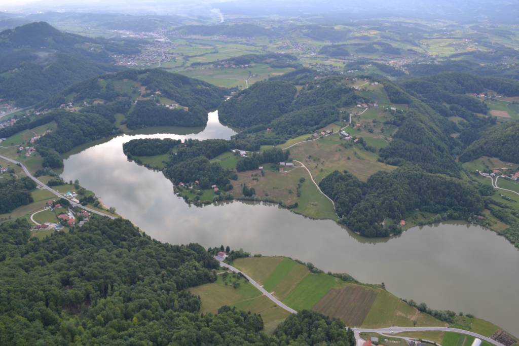 Slivniško jezero - Ribiška družina Voglajna - Spletni nakup ribolovnih ...